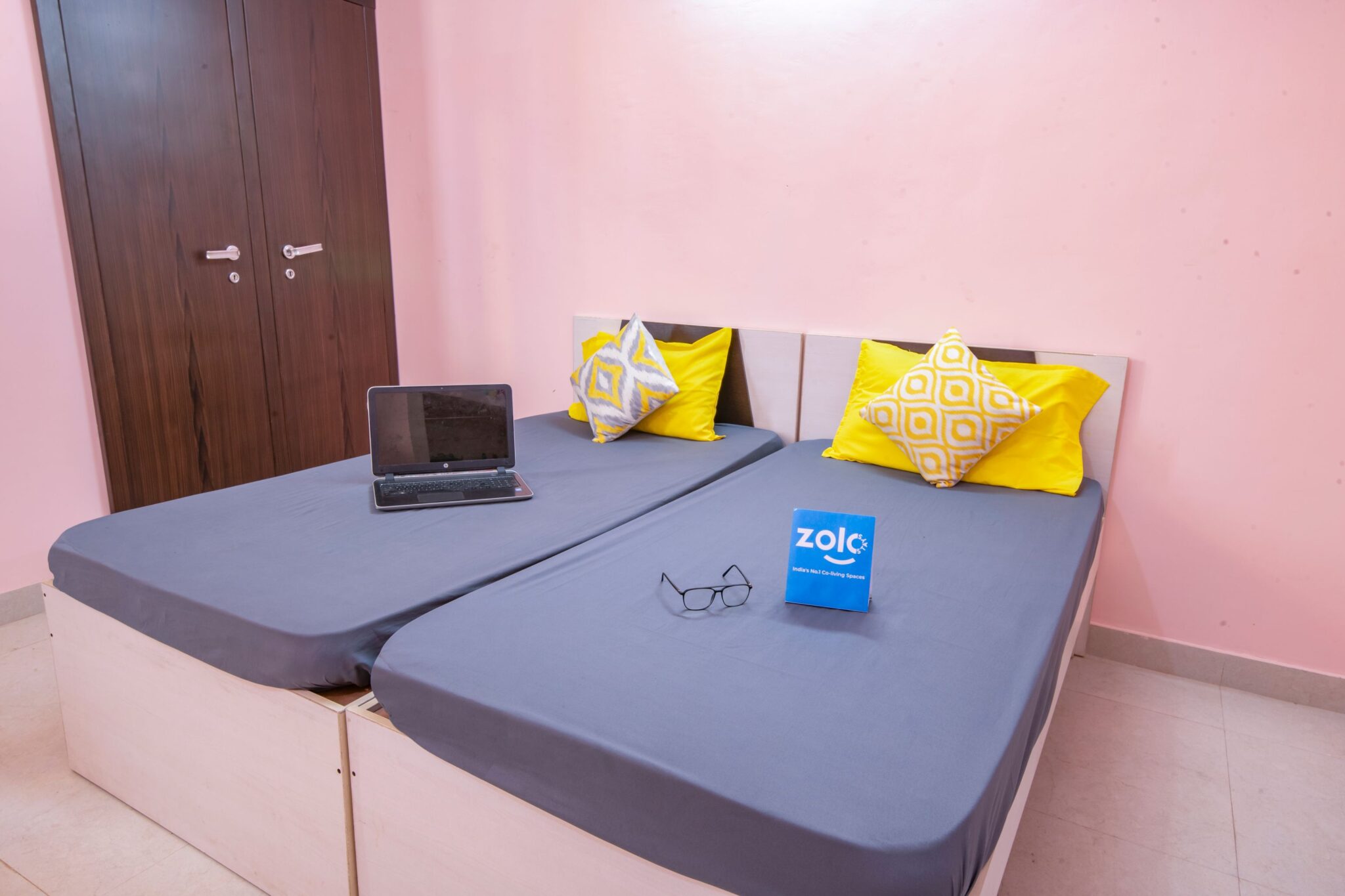 What is the PG Cost in Noida? - Zolo Blog