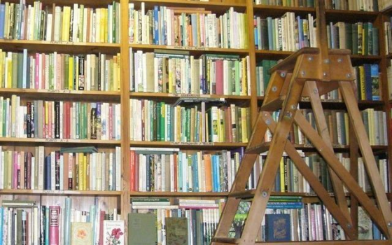 Best Book Stores In Delhi